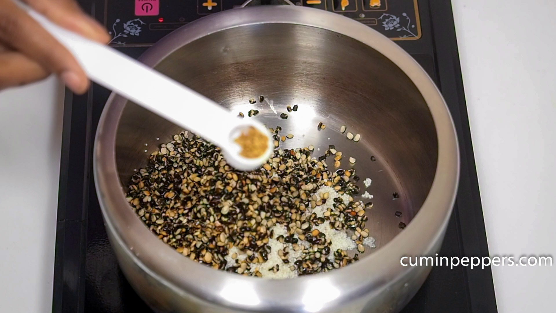 Urad dhal porridge/ Ullundhu Kanji - CuminPeppers